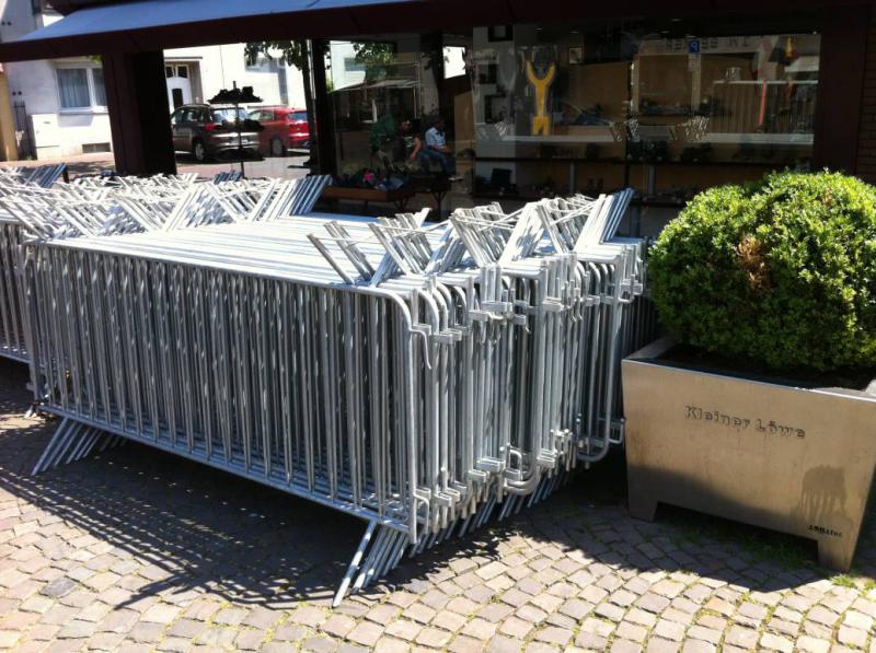 Absperrgitter mieten in Emmerich am Rhein z.B. für eine ...