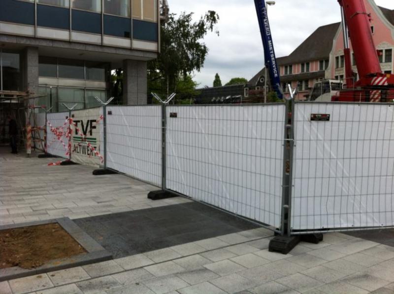 Bauzaun mieten in Leverkusen z.B. für eine Baustelle | Gitter-Profi.de