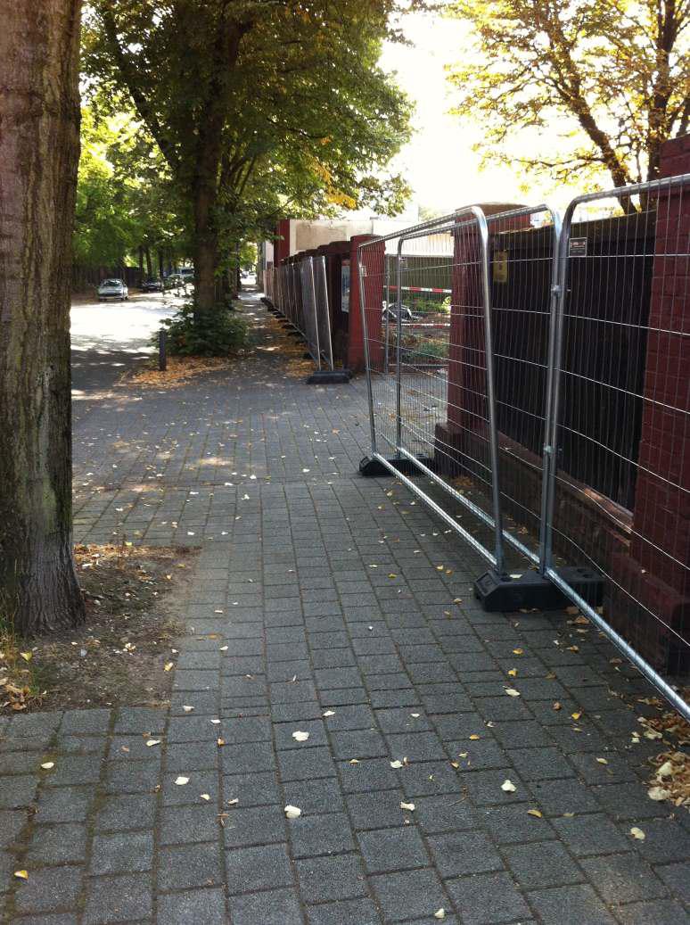 Bauzaun mit Sichtschutz in Moers mieten z.B. für eine Baustelle ...