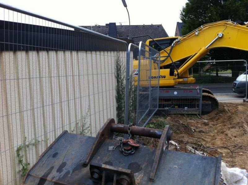 Bauzaun mieten in Kaarst z.B. für eine Baustelle | Gitter-Profi.de